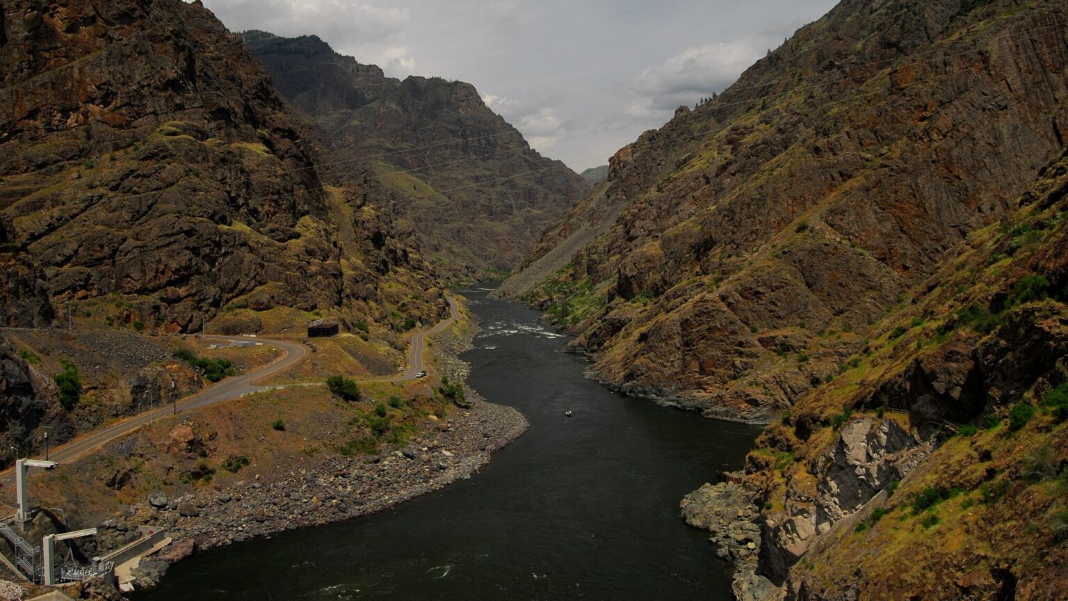13 Incredible Facts About Hell's Canyon, The Deepest River Gorge in The ...
