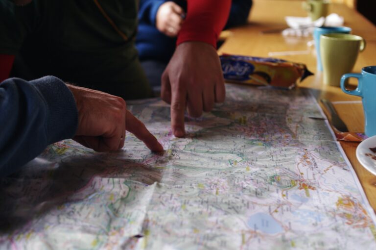 Beginner’s Guide to Reading Trail Maps and Markers - Outdoor Camping ...